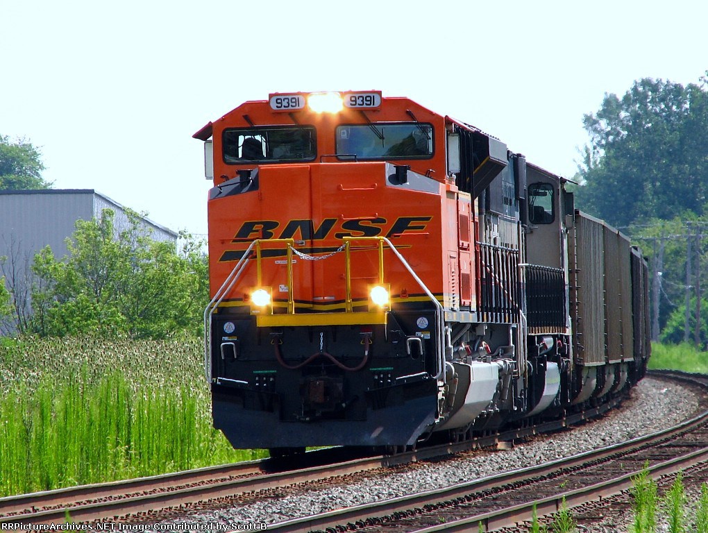 BNSF 9391 667